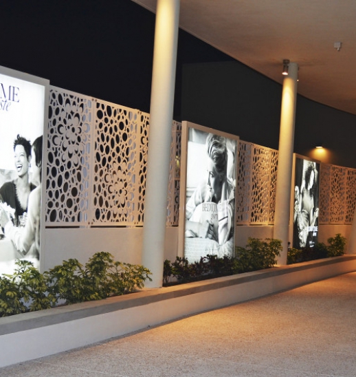 Backlit Display Boxes, Signs, Backlit Light Box Graphics & Skins